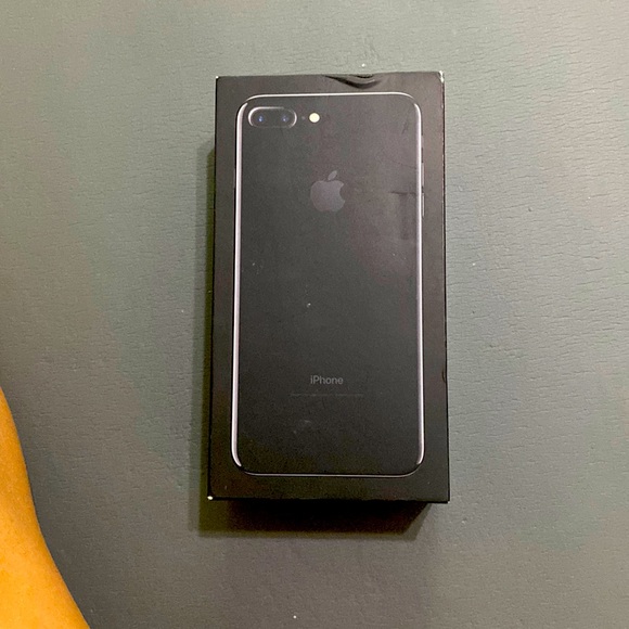 Apple | Cell Phones & Accessories | Iphone 7 Plus Box With Charger And ...